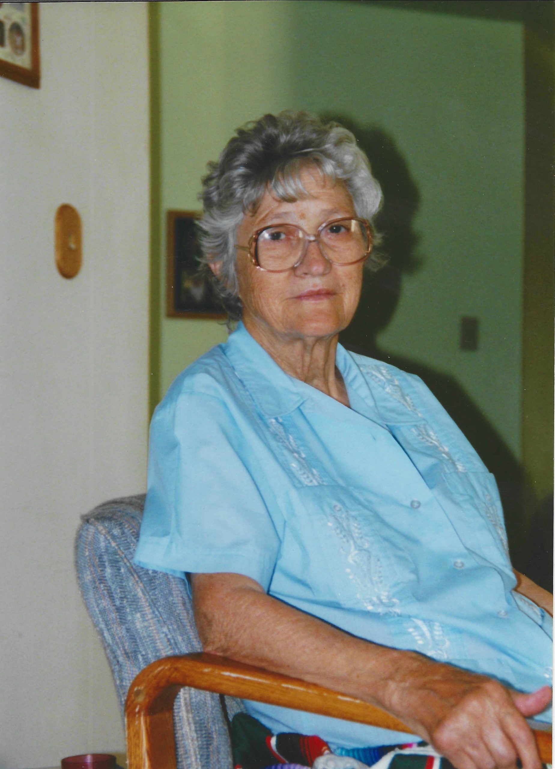 the Obituary of Bobbie Cordella “Della” Simmons – SISKIYOU NEWS